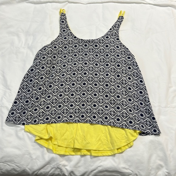 Charming Charlie | Tops | Super Cute Yellow Navy And White Tank With ...